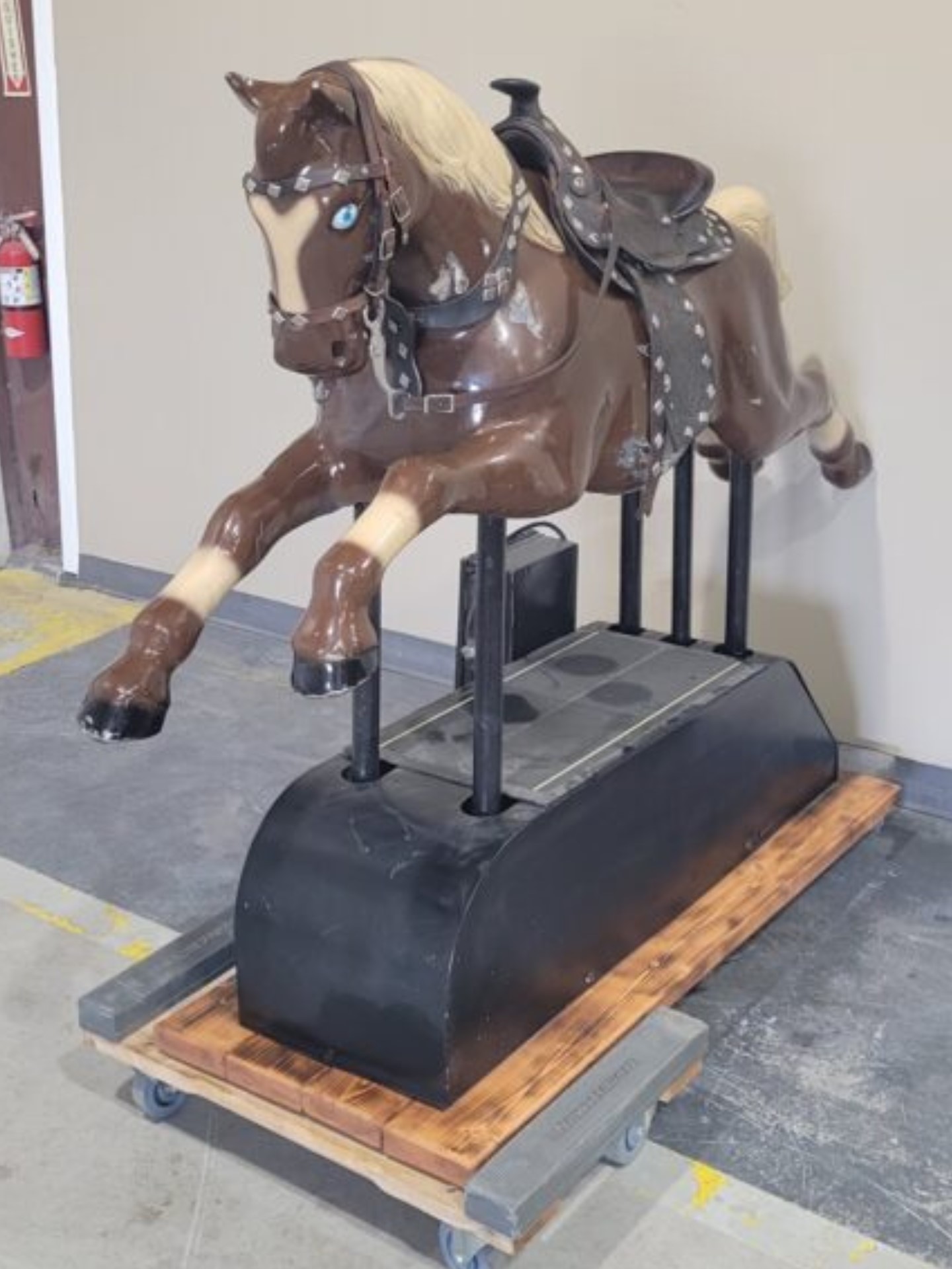 Vintage Coin Operated Rocking Hourse - Paradise Pinball and Amusements